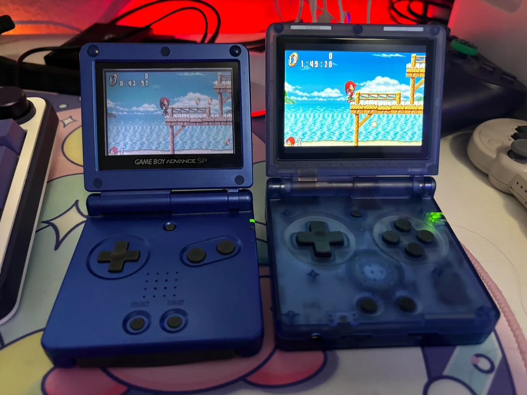 File:Gba-sp-vs-anbernic-rg35xxsp-v0-eobnsqns684d1.webp - Handhelds Wiki